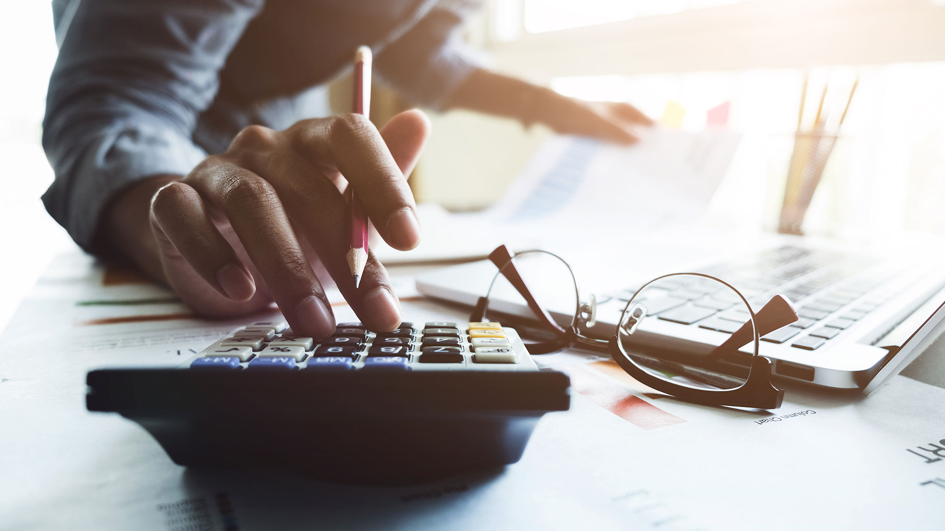 Outsourcing Insurance Claims | Claims Administrators | Staff Boom